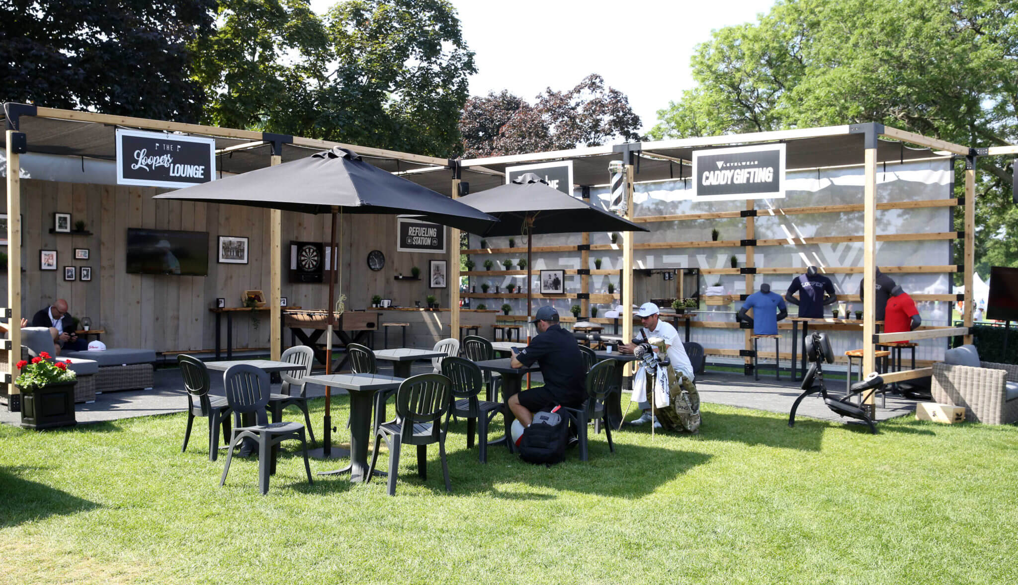The Looper Lounge descends on Houston, a caddie's Fred Couples-inspired ...