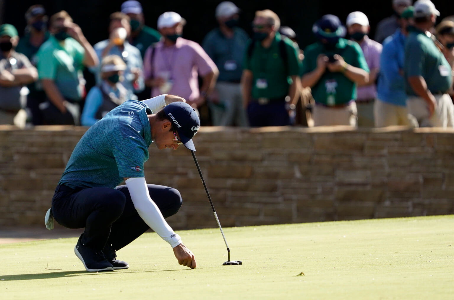 FAQ: Do caddies ever repair ball marks on the green? - Caddie Network